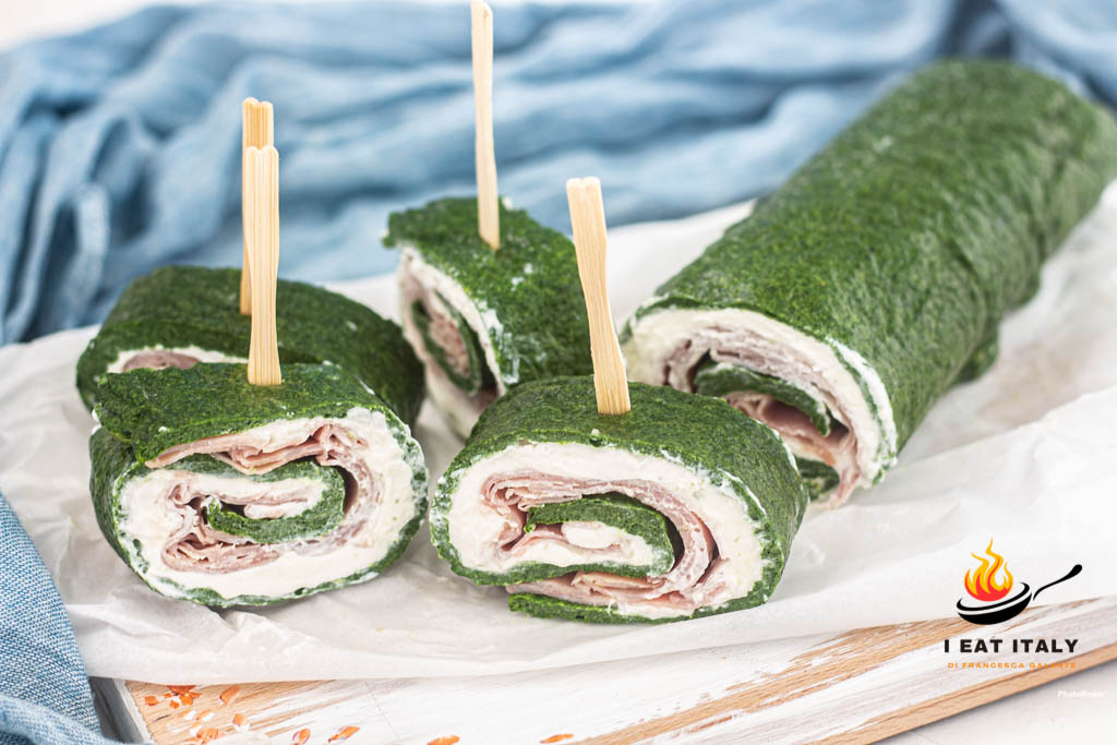Baked spinach rolls and baked robiola - I Eat Italy
